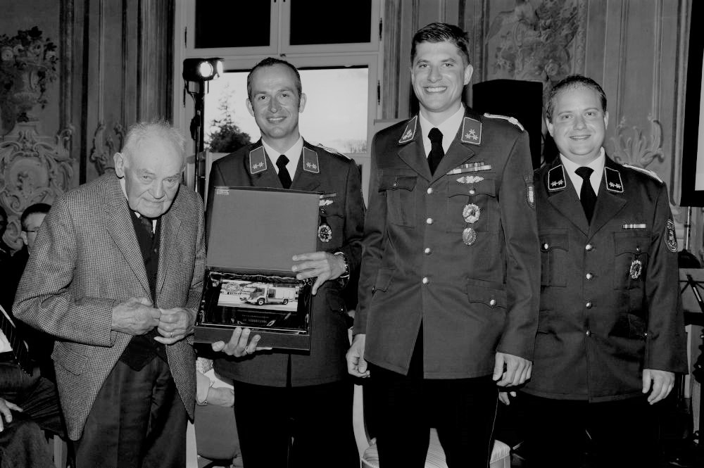 GFGR a.D. Johann Schiffner verstorben - Freiwillige Feuerwehr Laxenburg